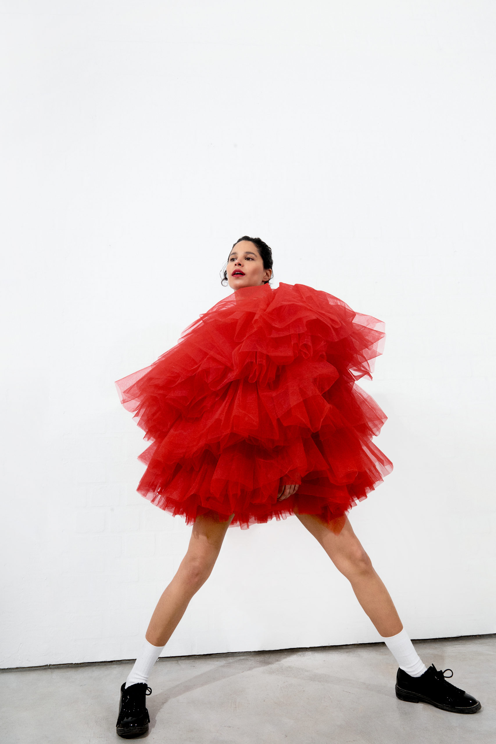 La cantautora peruana Fe Baca estrenó ,“Los Sueños”, tercer adelanto de ...